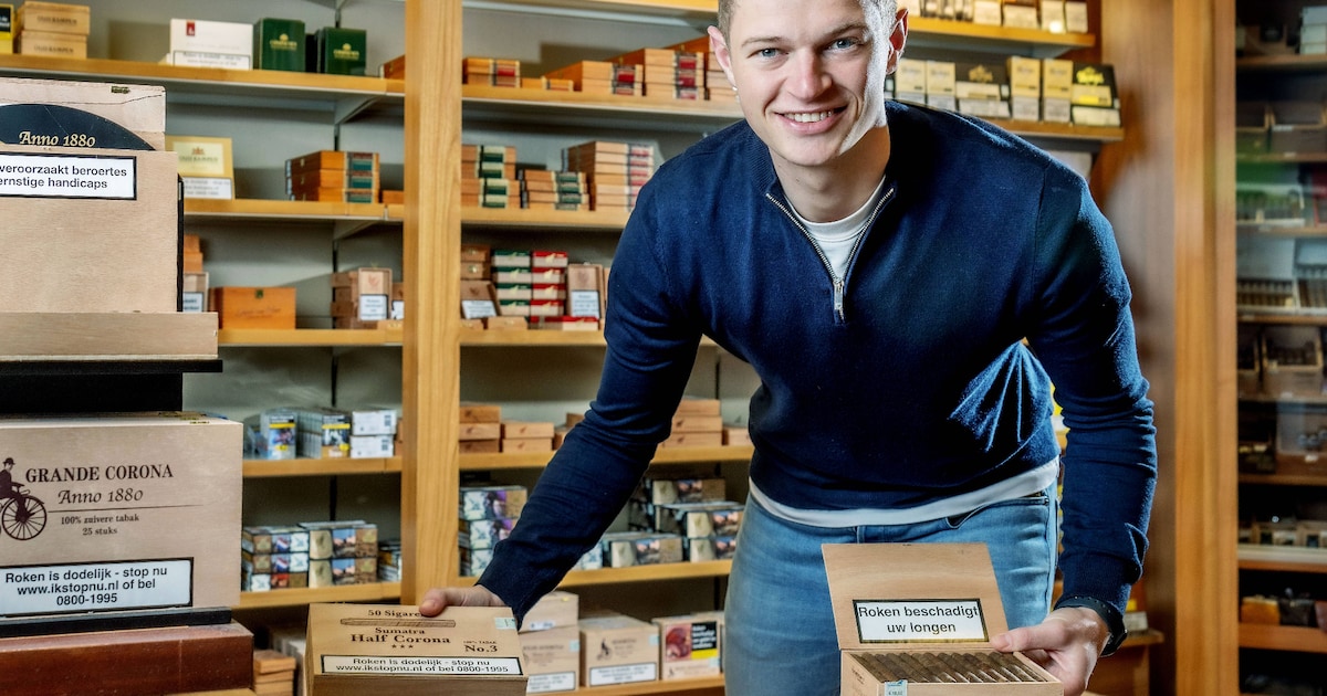 Ruben (23) nam sigarenspeciaalzaak grootouders over